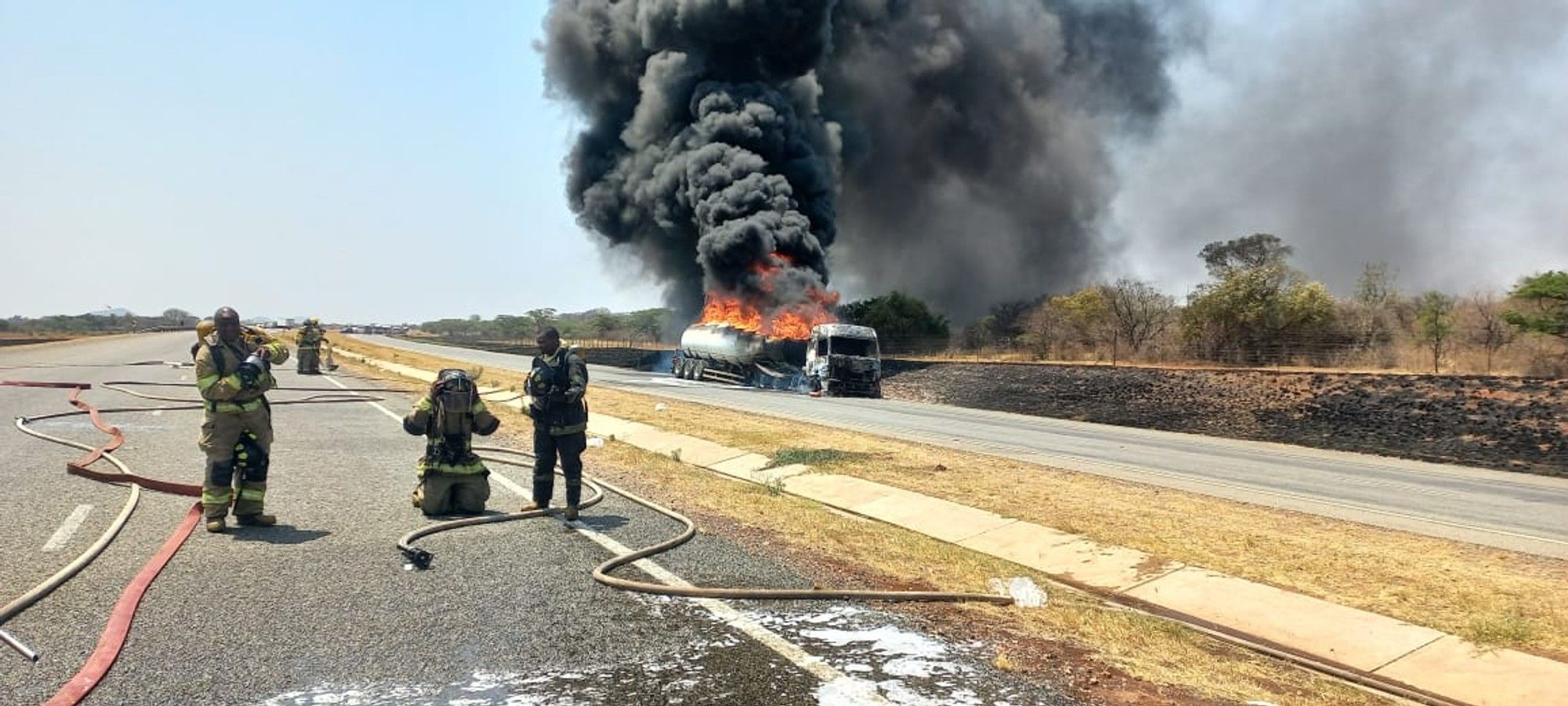Tanker fire disrupts traffic on N4 highway in Pretoria North
