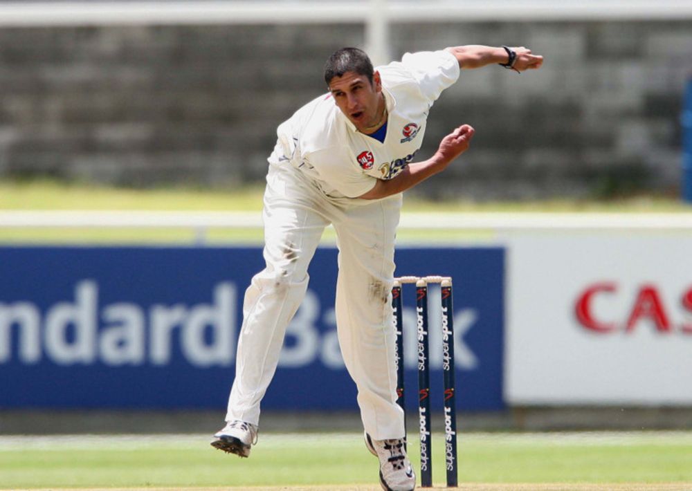 Kleinveldt destroys Titans