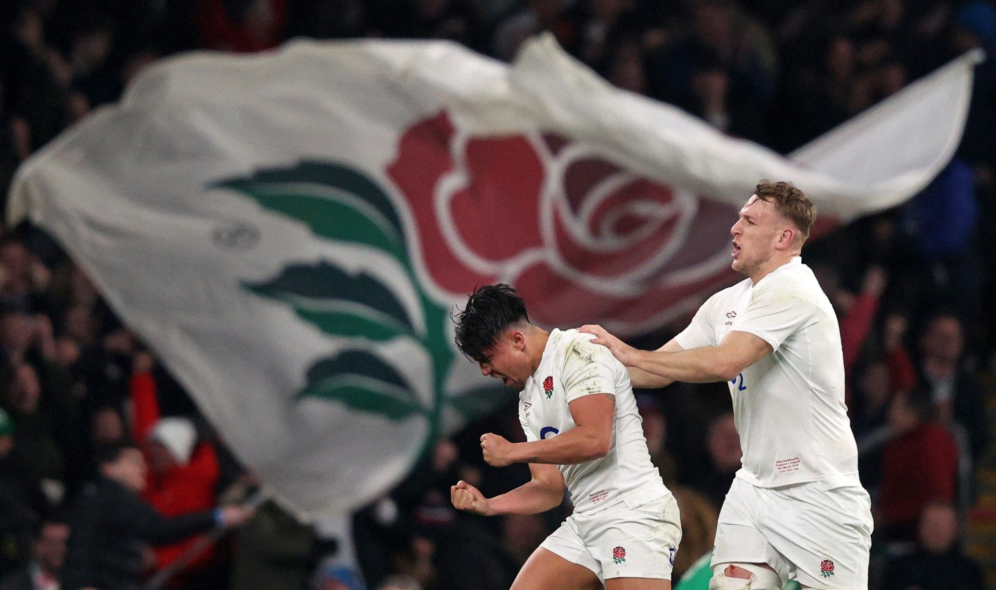 Marcus Smith slots last minute drop goal as England beat the ‘best team in the world’
