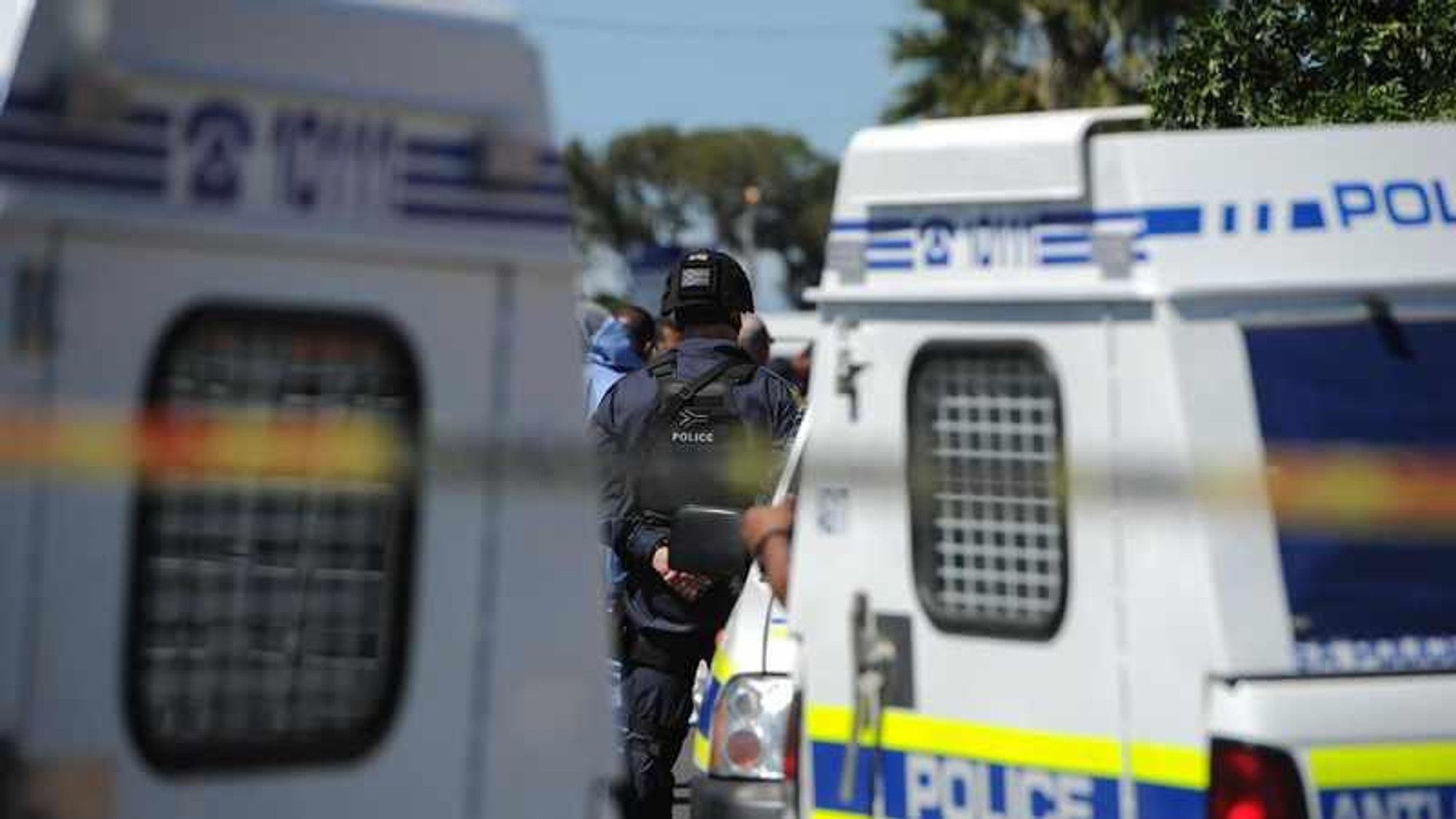 Eastern Cape police launch manhunt for suspects who robbed police station
